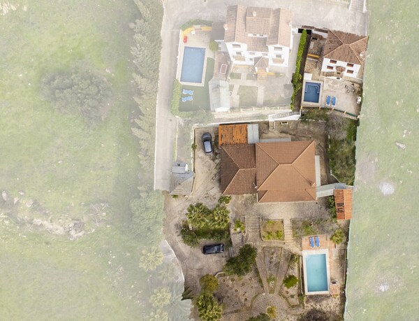 Cubo's Casa Rural Los Lirios & Albahaca Del Libar / Piscina Privada / Wifi Gratis / Vistas - Benaoján