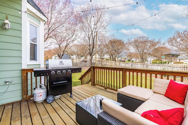 Spacious 3br With King Beds & Personal Tvs In Raleigh! - Wake Forest, NC