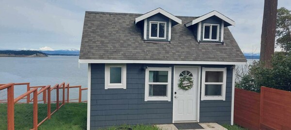 Cozy Cove: Tiny Home With An Amazing View! - Camano Island State Park, Camano