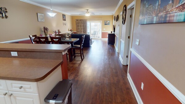 Magnolia Pointe Luster Leaf 4837-102 - Myrtle Beach