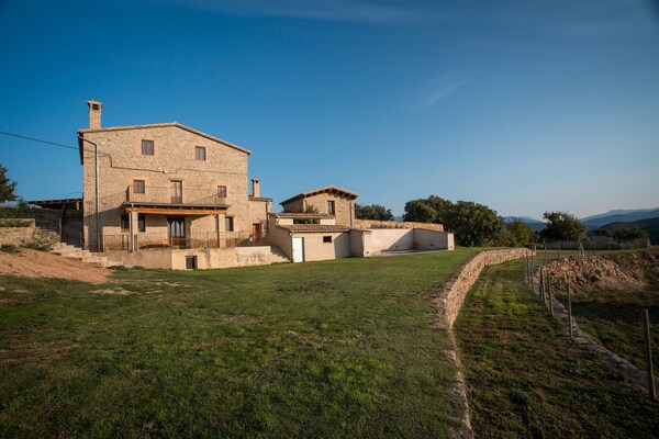 Country House 'La Cajola' With Mountain View, Private Pool And Wi-fi - Solsona