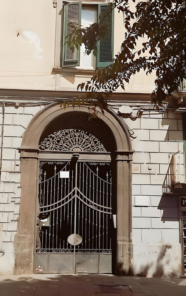 Apartment 'Superior Vicino Al Duomo' With Wi-fi And Air Conditioning - 나폴리