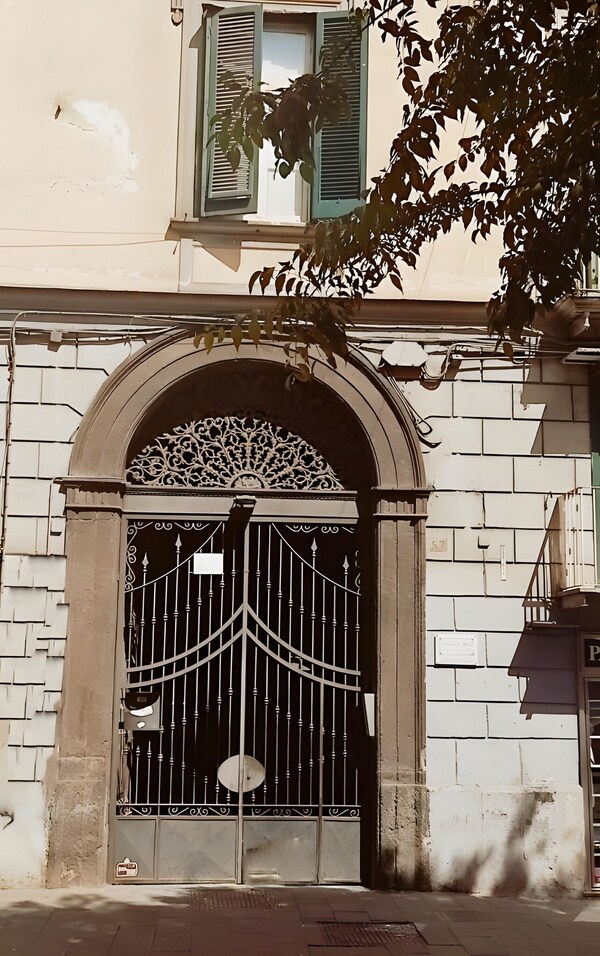 Apartamento 'Familiare A Napoli Centro' Con Balcón, Wi-fi Y Aire Acondicionado - Nápoles