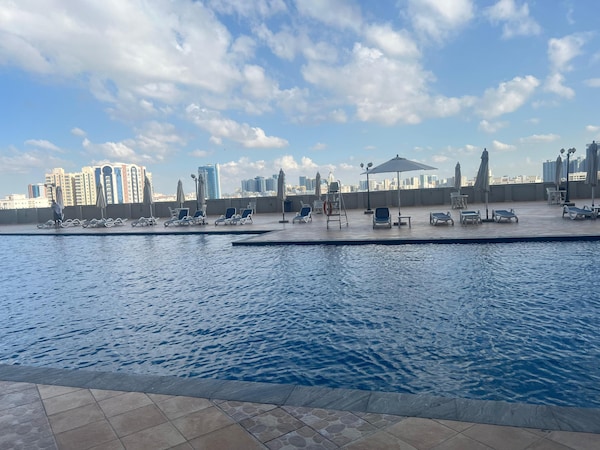 Epic Sea Views Apartment And Cozy Luxury Stay - Ajman