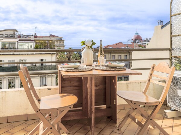 Le Mirazur By Interhome - Allianz Riviera - Nice Stadium