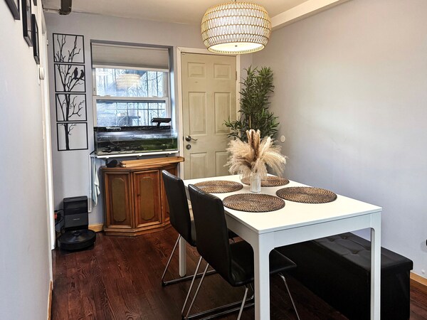 Newly Renovated 1br In Sunnyside - Close To Subway 20mins To City - New York City, NY