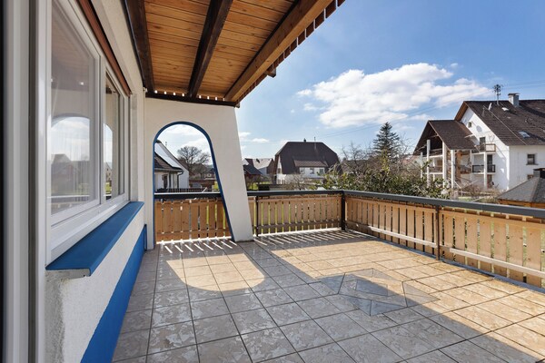 Ferienwohnung 'Leon, 130qm, 3 Schlafzimmer' Mit Gemeinsamer Terrasse, Gemeinsamem Garten Und Wi-fi - Bonndorf im Schwarzwald