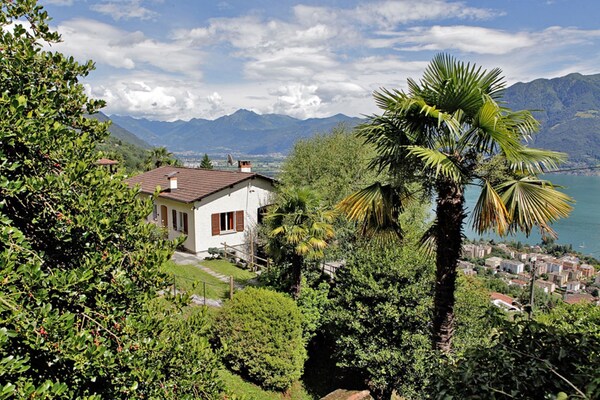 Well-kept Ticino Detached House On A Sunny Slope Above Locarno With Panoramic Views - Locarno