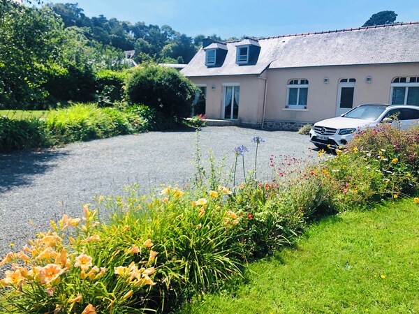 House With Jacuzzi 200m From The Beach Pets Welcome - Île de Bréhat