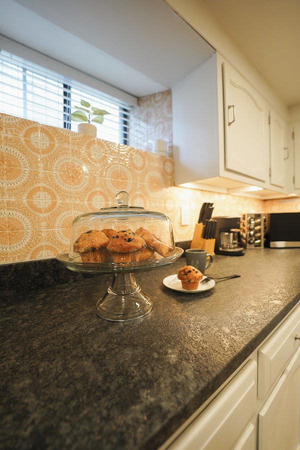Cozy And Brand New 2-bedroom Unit In Elizabeth; 3 Min.from Nyc Train And Airport - New York