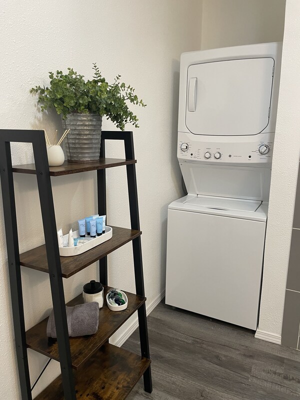 Charming 1-bedroom Casita In Serene Bulverde - Natural Bridge Wildlife Ranch