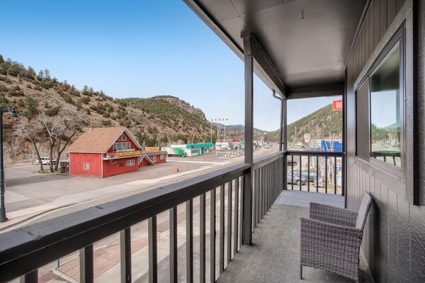 2x King Room, A/c, Balcony, Mtn Boutique Motel - Colorado