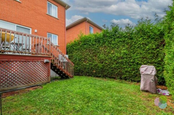 Charming 3-bedroom Condo On 2 Levels With Ac & Wifi In Marvelous Canada Location - Longueuil