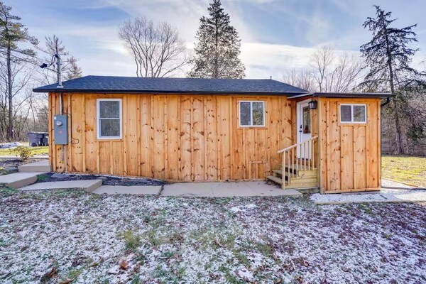 Peaceful Cabin W/ Fire Pit & Creek Access - Catskill, NY