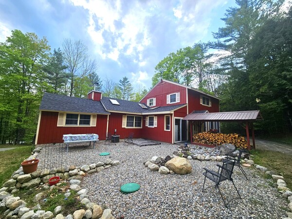 Brant Lake Retreat - Sleeps 17 - Hot Tub! - Adirondack, NY