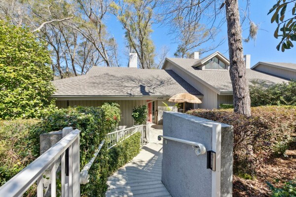 Amelia Island Sanctuary: Waterfront Elegance & Coastal Charm - Monthly Minimum Stay - Jacksonville, FL