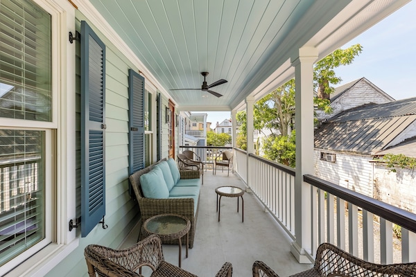 New Upscale 4 Bedroom, King Beds , Private Baths, Outstanding Downtown Location - チャールストン, SC