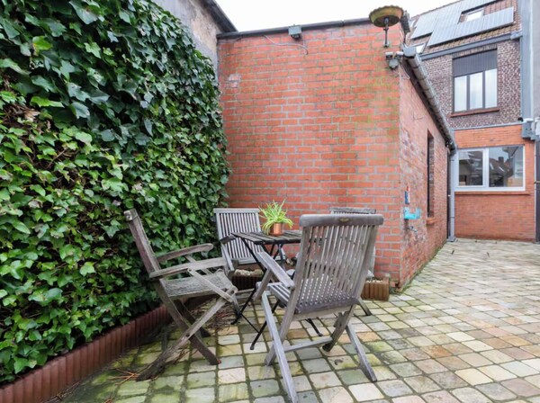 Spacious 4-bedroom Townhome In Charming Brugge With Free Parking - Damme, Belgique