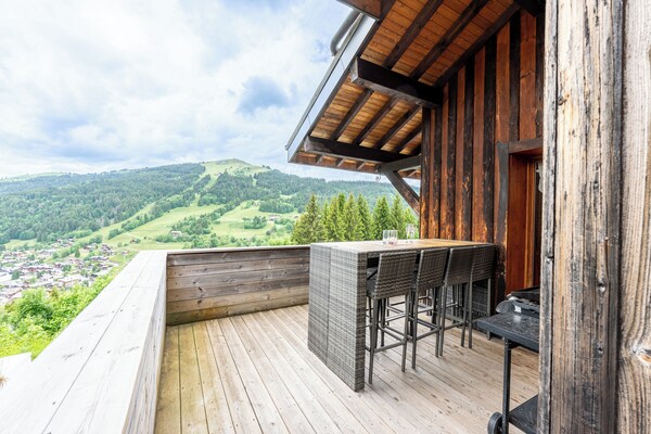 Chalet 'La Rose Des Vents 8-9 Pers' Avec Vue Sur La Montagne Et Balcon - Morzine