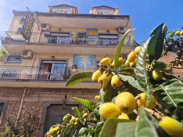 Room 'Doppia Con Balcone Interno' With Balcony, Wi-fi And Air Conditioning - Taormina