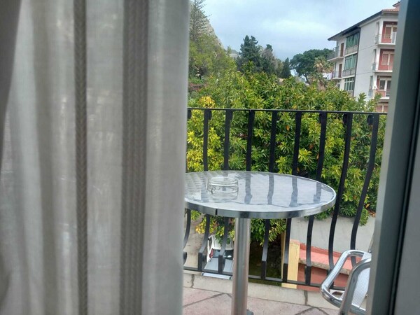 Zimmer 'Girasole' Mit Balkon, Wi-fi Und Klimaanlage - Taormina