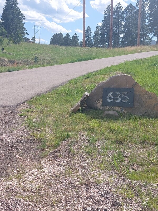 House On The Hill  Your Perfect Getaway In Hill City, South Dakota - Mount Rushmore, SD