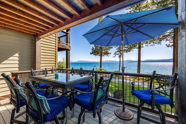 Remodeled 4br Lakefront W/ Exceptional Amenities - North Lake Tahoe, CA