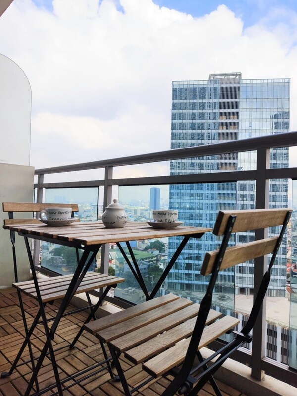 Urban Comfort: 1br Condo W/ Gym & Wifi In Vibrant Mandaluyong - Manila