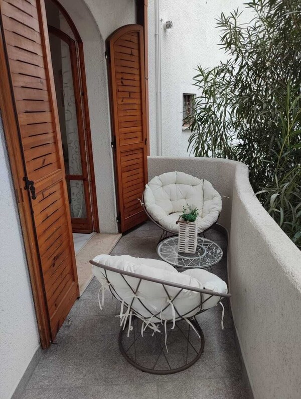 Apartment Located In The Center Of Peschiera Resort Closed To Beaches - Lazise