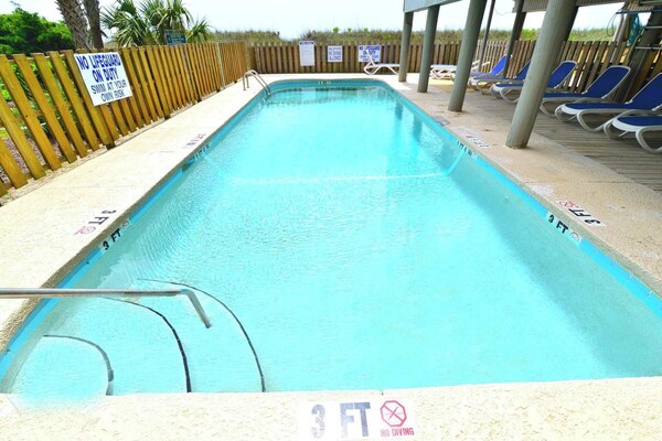 Windy Waves Top Location W Pool - North Myrtle Beach, SC
