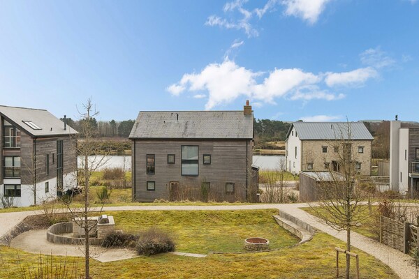 Swan Cottage -  Sleeps 4 Guests  In 2 Bedrooms - Chesil Beach