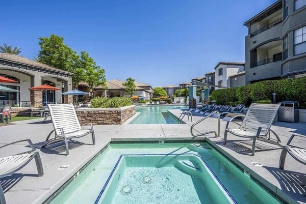 1br By Stadium Pool, Parking, Gym 03 - Peoria, AZ