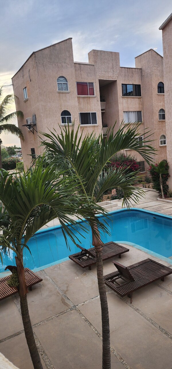 Charming 1-bedroom Cabo Condo, Walkable, Wifi, Ac, Near Beaches And Nightlife! - Cabo San Lucas