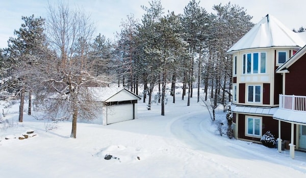 "Rustic Country Farm 5 Min. From Magog Lake, Commerce And Highway. - Magog