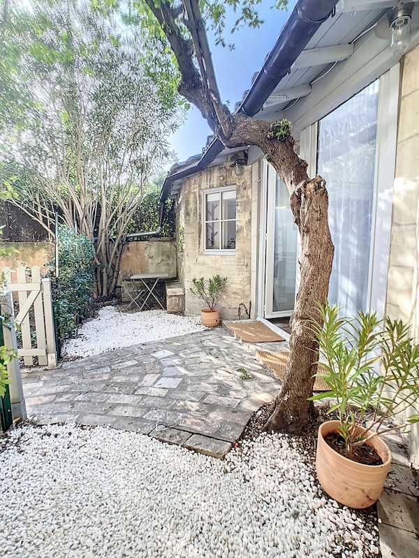 Bright, Quiet Mazet In Historic Center - Villeneuve-lès-Avignon