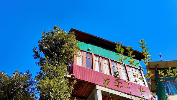 Jibhi Bliss Treehouse Cottage-1 - Jibhi