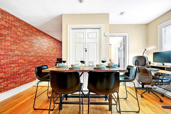 Walk 2 University/free Parking/standing Desk - Princeton, NJ