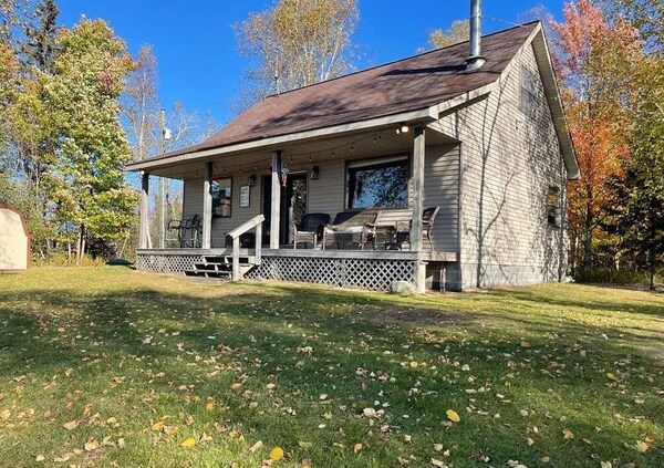 3-bedroom House On Trout Lake.  Centrally Located Near All The Up Has To Offer! - Trout Lake Township, MI