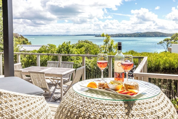 Black Cottage - Stay Waiheke - Maraetai
