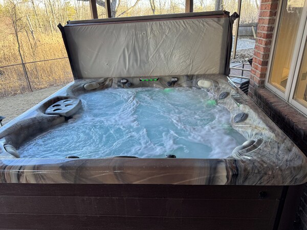 Brett Favre's Legendary Packer Home With 6-bedrooms 7-baths In Green Bay. - グリーン・ベイ, WI