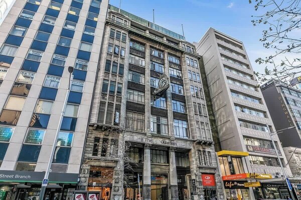 Historic Modern Luxury 1-bedroom On Queen Street - Auckland