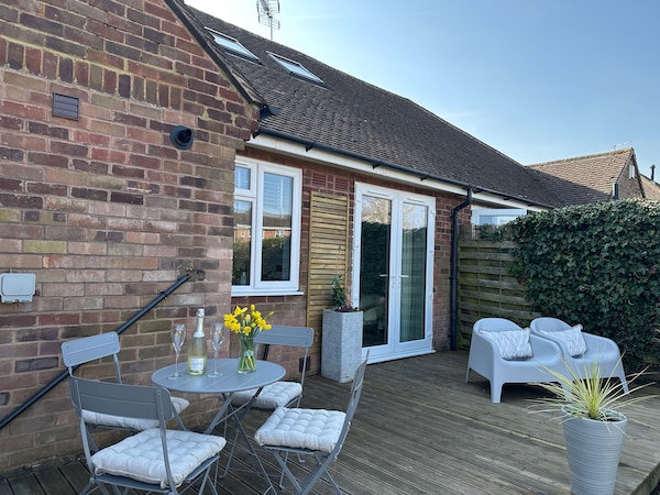Stylish, Contemporary Home In Earl Shilton - Hinckley