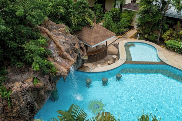 Alona Apartments 1-bedroom Apartment With Excellent Wifi, In The Heart Of Alona - Panglao