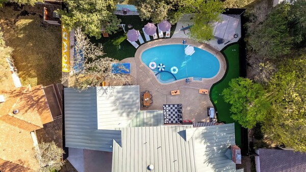 Spacious 5-bedroom Heated Pool With Spa, Movie Room, Golf + More - 聖安東尼奧