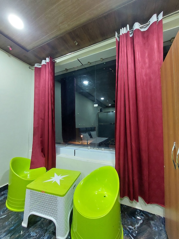 Hotel Shree Ram Bhagwan Orchha With Wifi, Ac. Book Your Stay Now - Orchha
