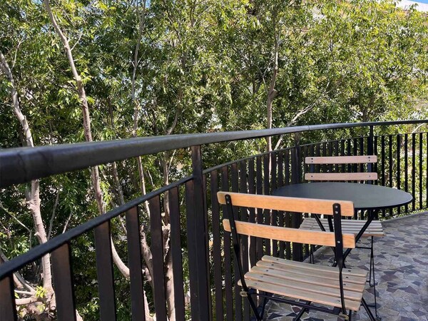 Charming And Bright Two Bedroom Apartment With Balcony In The Heart Of Antibes - Costa Azul