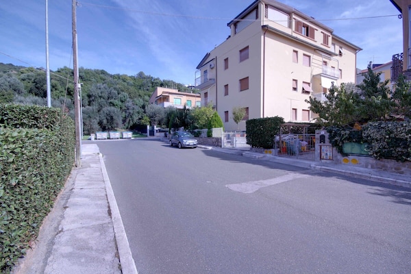 Laura, Two Bedrooms And Air Condtioning - Castiglione della Pescaia