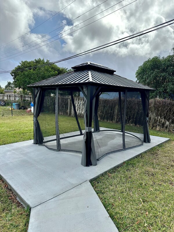 3-bedroom House In Terrific Pompano Beach With Wifi, Ac, 15 Mins Near Beach. - Pompano Beach, FL
