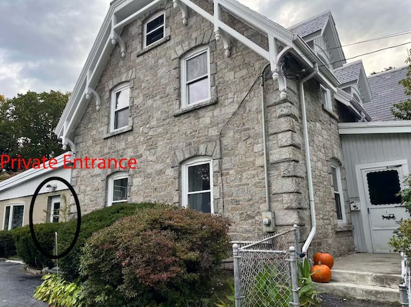 Beautiful 1 Bedroom, 1 Bathroom In Medford With Wifi And Ac - MIT, Cambridge