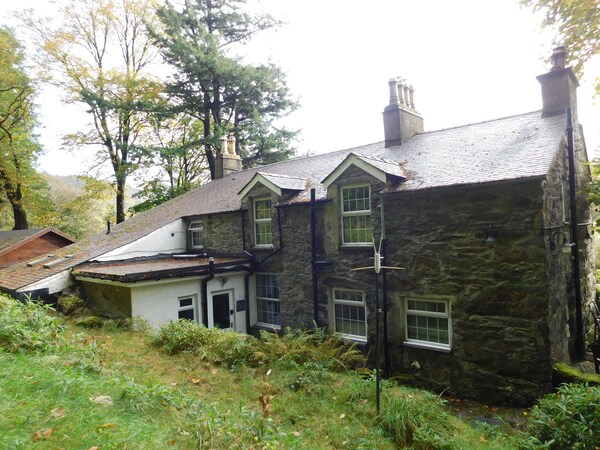 Tryfan Cottage  -  2.8 Miles From Summit Of Mt Snowdon - Gwynedd